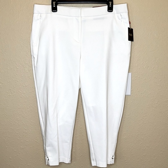 Rafaella | Pants & Jumpsuits | Rafaella Curvy Capri White Stretch Hook ...